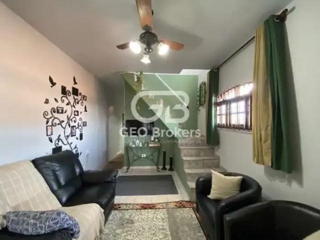 Casa / Sobrado para Venda em Jacareí/SP Vila Zezé 3 Quartos