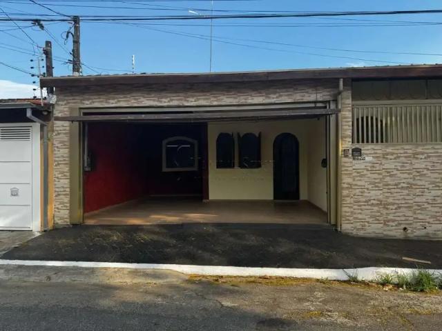 Casa / Sobrado para Venda em Jacareí/SP Vila Zezé 6 Quartos