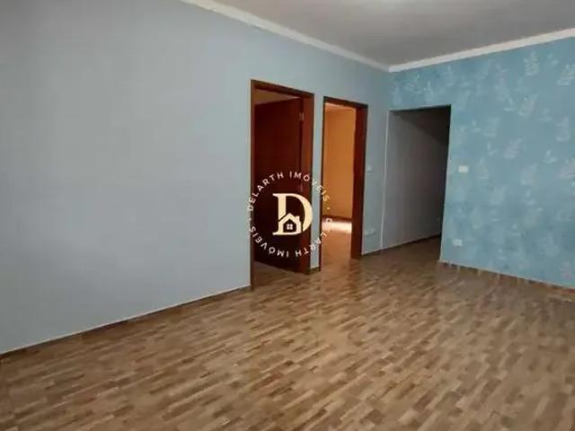 Casa / Sobrado para Venda em Jacareí/SP Vila Aprazível 4 Quartos