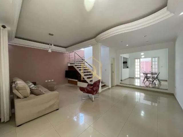 Casa / Sobrado para Venda em Jacareí/SP Vila Branca 3 Quartos