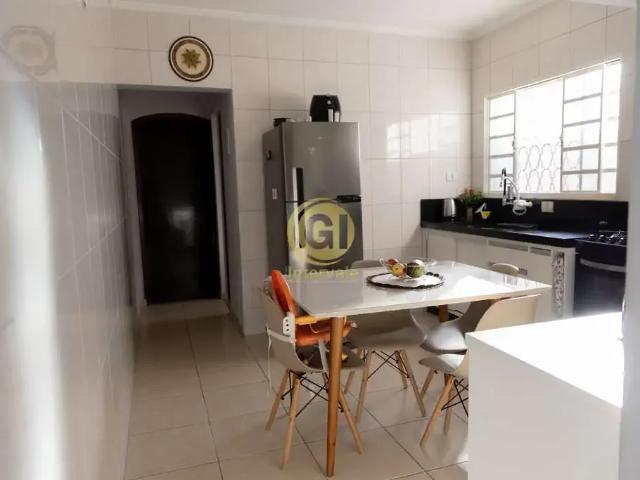 Casa / Sobrado para Venda em Jacareí/SP Vila Formosa 2 Quartos