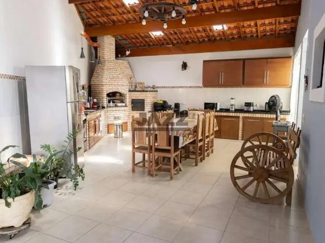 Casa / Sobrado para Venda em Jacareí/SP Vila Formosa 3 Quartos