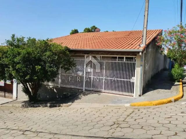 Casa / Sobrado para Venda em Jacareí/SP Vila Formosa 4 Quartos