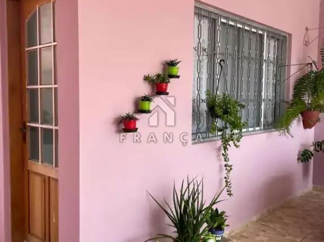 Casa / Sobrado para Venda em Jacareí/SP Vila Formosa 4 Quartos