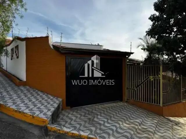 Casa / Sobrado para Venda em Jacareí/SP Vila Nova Aliança 4 Quartos