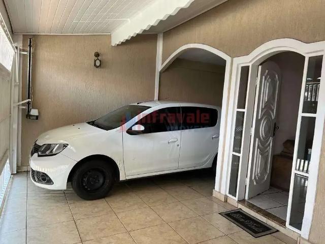 Casa / Sobrado para Venda em Jacareí/SP Vila Pinheiro 4 Quartos
