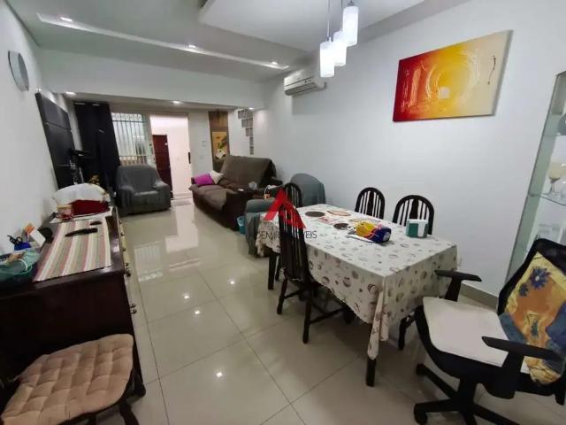 Casa / Sobrado para Venda em Jacareí/SP Vila Pinheiro 3 Quartos