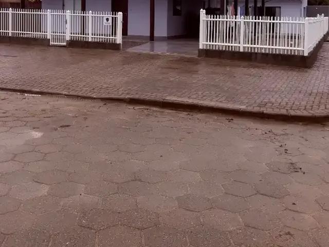 Casa / Sobrado para Venda em Jaguaruna/SC Balneário Esplanada 3 Quartos