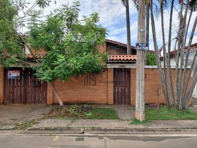 Casa / Sobrado para Venda em Jaguariúna/SP Centro 4 Quartos
