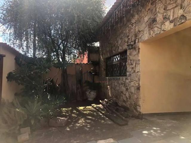 Casa / Sobrado para Venda em Jaguariúna/SP Jardim Berlim 3 Quartos