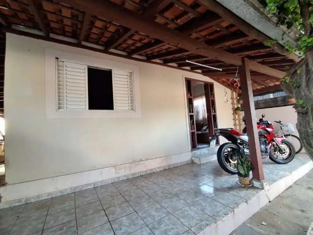 Casa / Sobrado para Venda em Jaguariúna/SP Loteamento Capotuna 3 Quartos