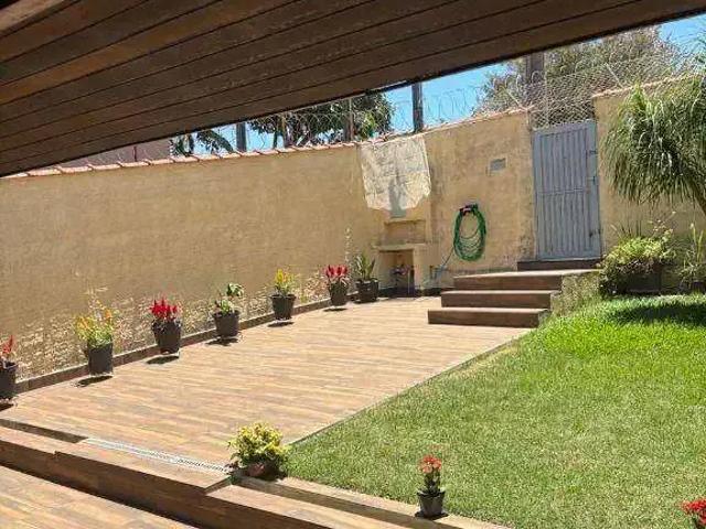 Casa / Sobrado para Venda em Jaguariúna/SP Nova Jaguariúna 4 Quartos