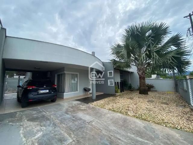 Casa / Sobrado para Venda em Jaraguá do Sul/SC Nereu Ramos 3 Quartos