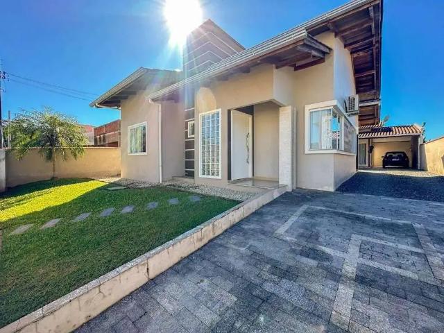 Casa / Sobrado para Venda em Jaraguá do Sul/SC Nereu Ramos 3 Quartos