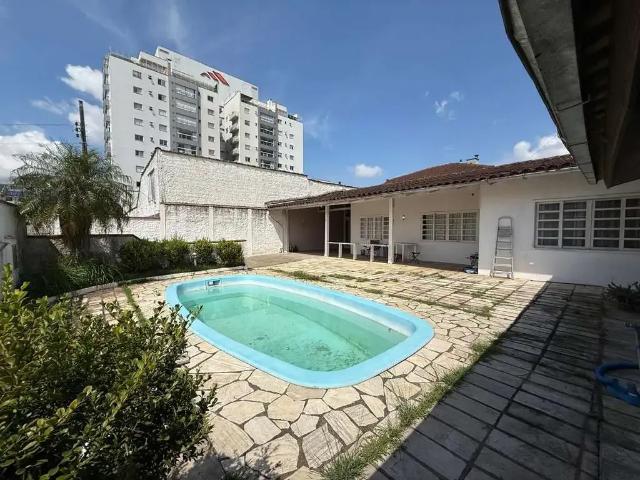 Casa / Sobrado para Venda em Jaraguá do Sul/SC Baependi 4 Quartos