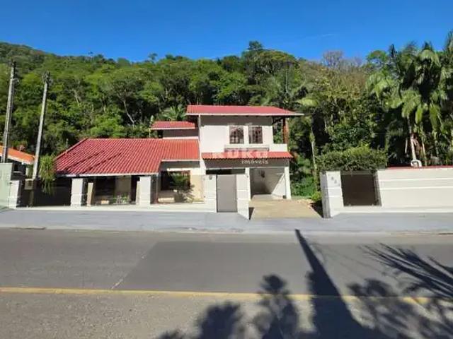 Casa / Sobrado para Venda em Jaraguá do Sul/SC Barra do Rio Cerro 4 Quartos
