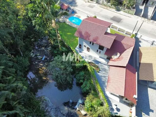 Casa / Sobrado para Venda em Jaraguá do Sul/SC Barra do Rio Cerro 4 Quartos