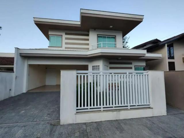 Casa / Sobrado para Venda em Jaraguá do Sul/SC Barra do Rio Cerro 4 Quartos
