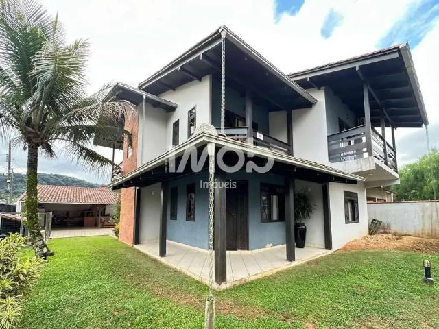 Casa / Sobrado para Venda em Jaraguá do Sul/SC Barra do Rio Cerro 4 Quartos