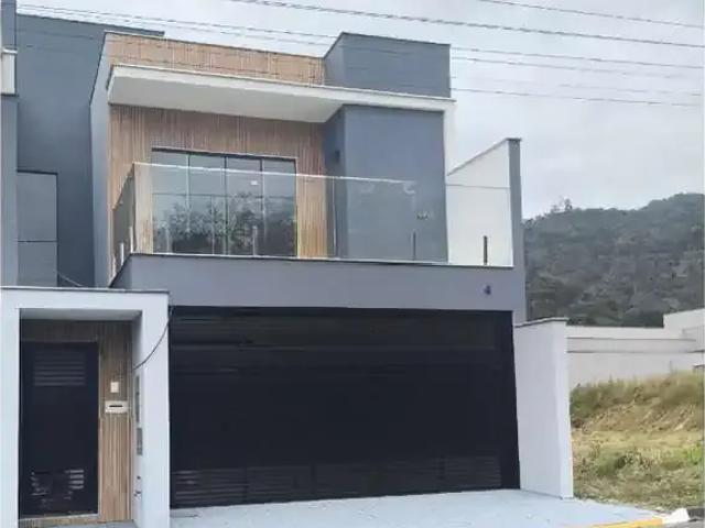 Casa / Sobrado para Venda em Jaraguá do Sul/SC Barra do Rio Cerro