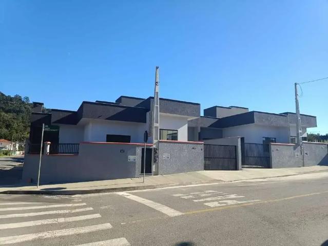 Casa / Sobrado para Venda em Jaraguá do Sul/SC Barra do Rio Cerro 2 Quartos