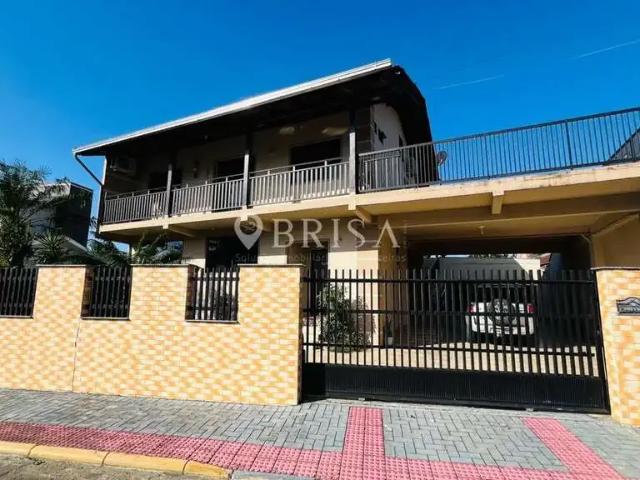 Casa / Sobrado para Venda em Jaraguá do Sul/SC Barra do Rio Cerro 2 Quartos