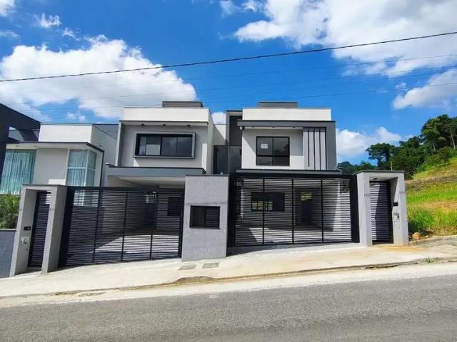 Casa / Sobrado para Venda em Jaraguá do Sul/SC Barra do Rio Cerro 3 Quartos
