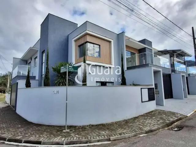 Casa / Sobrado para Venda em Jaraguá do Sul/SC Barra do Rio Cerro 3 Quartos