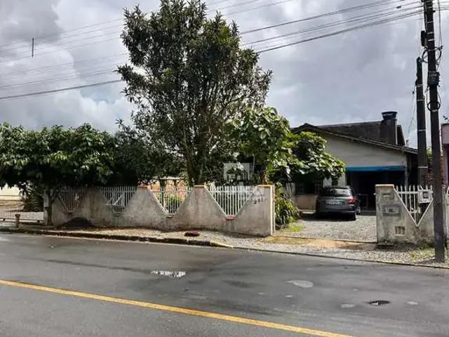 Casa / Sobrado para Venda em Jaraguá do Sul/SC Barra do Rio Cerro 3 Quartos