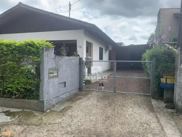Casa / Sobrado para Venda em Jaraguá do Sul/SC Barra do Rio Cerro 3 Quartos