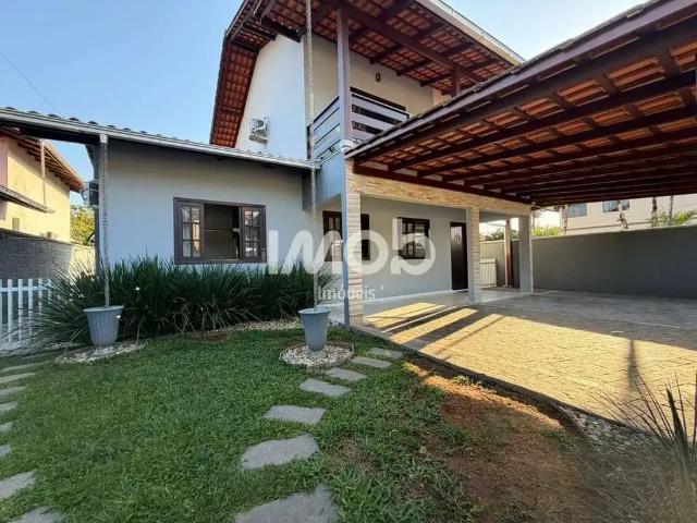 Casa / Sobrado para Venda em Jaraguá do Sul/SC Barra do Rio Cerro 3 Quartos