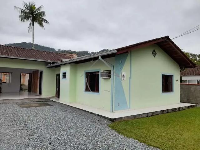 Casa / Sobrado para Venda em Jaraguá do Sul/SC Barra do Rio Cerro 3 Quartos