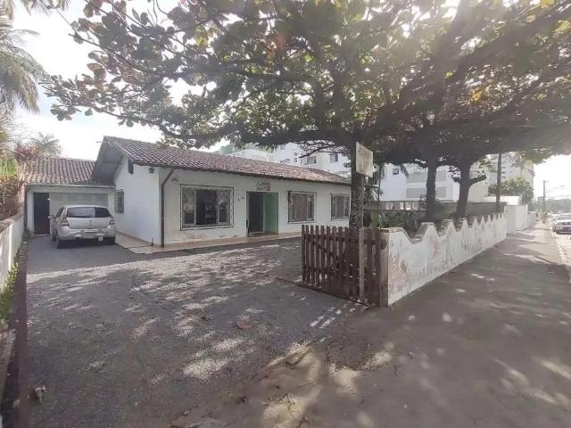 Casa / Sobrado para Venda em Jaraguá do Sul/SC Barra do Rio Molha 5 Quartos
