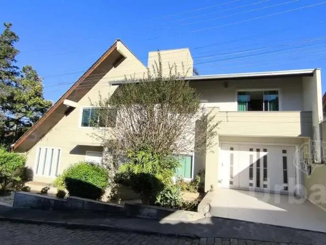 Casa / Sobrado para Venda em Jaraguá do Sul/SC Czerniewicz 4 Quartos