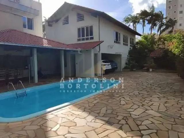 Casa / Sobrado para Venda em Jaraguá do Sul/SC Centro 4 Quartos