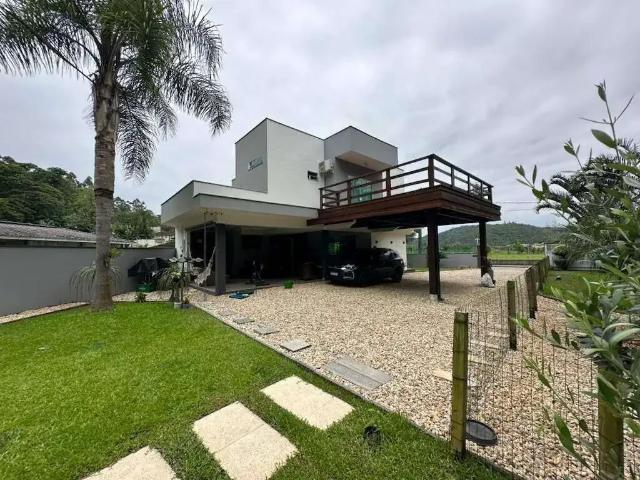 Casa / Sobrado para Venda em Jaraguá do Sul/SC Ilha da Figueira 3 Quartos