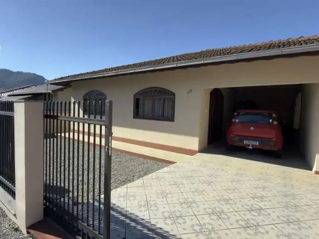 Casa / Sobrado para Venda em Jaraguá do Sul/SC Ilha da Figueira 3 Quartos