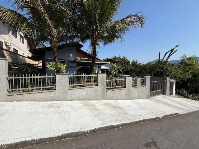 Casa / Sobrado para Venda em Jaraguá do Sul/SC Ilha da Figueira
