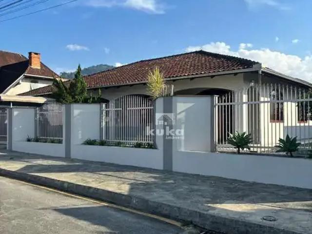 Casa / Sobrado para Venda em Jaraguá do Sul/SC Jaraguá 99 3 Quartos