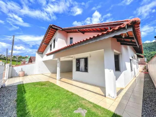 Casa / Sobrado para Venda em Jaraguá do Sul/SC Jaraguá Esquerdo 3 Quartos