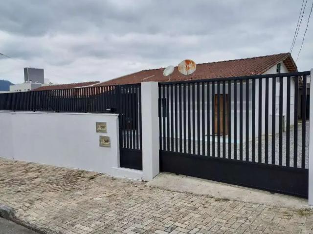 Casa / Sobrado para Venda em Jaraguá do Sul/SC Rau 2 Quartos