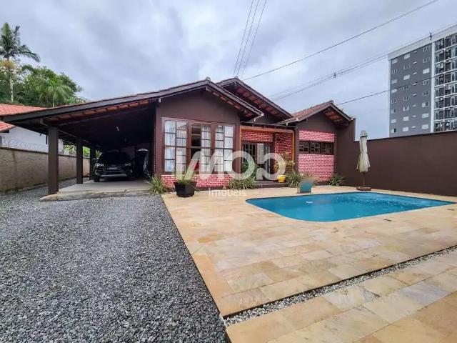 Casa / Sobrado para Venda em Jaraguá do Sul/SC Rau 2 Quartos