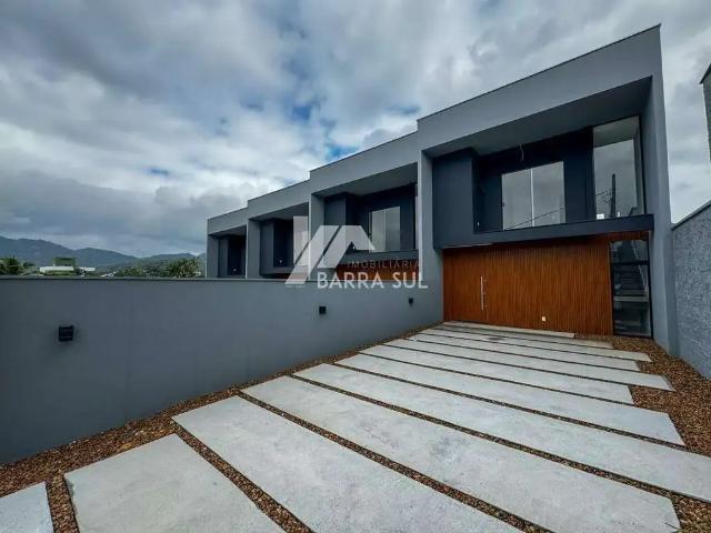 Casa / Sobrado para Venda em Jaraguá do Sul/SC Rau 2 Quartos