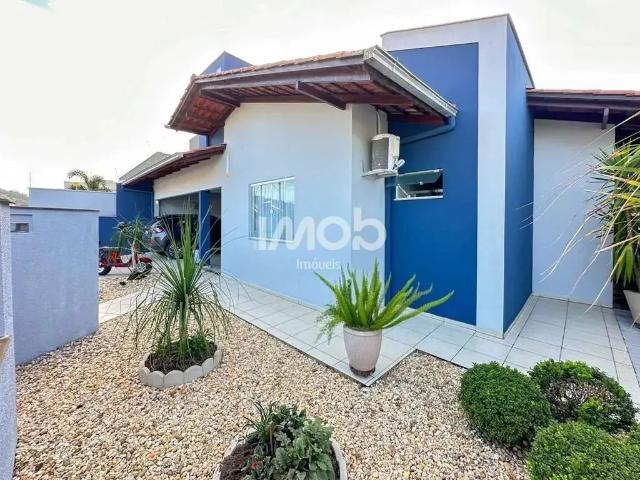 Casa / Sobrado para Venda em Jaraguá do Sul/SC Rau 3 Quartos
