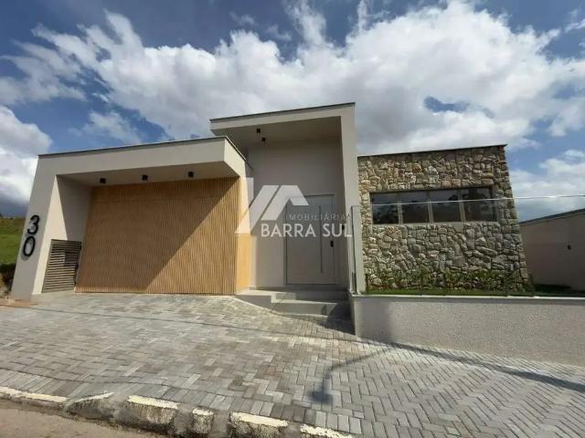 Casa / Sobrado para Venda em Jaraguá do Sul/SC Rau 3 Quartos