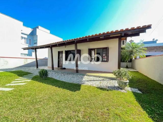 Casa / Sobrado para Venda em Jaraguá do Sul/SC Rau 3 Quartos