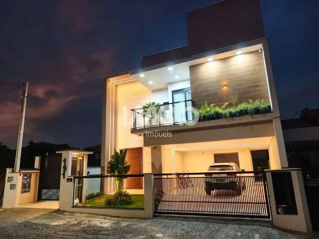 Casa / Sobrado para Venda em Jaraguá do Sul/SC Rau 3 Quartos