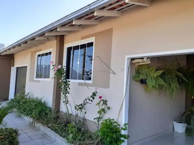 Casa / Sobrado para Venda em Jaraguá do Sul/SC Rau 3 Quartos