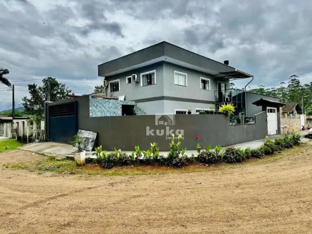 Casa / Sobrado para Venda em Jaraguá do Sul/SC Rio Cerro I 4 Quartos