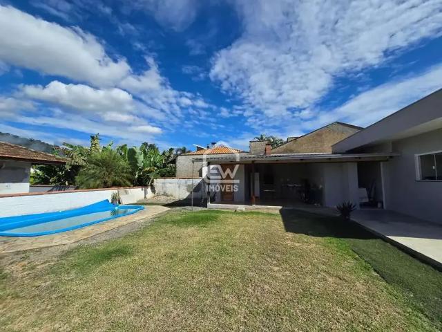 Casa / Sobrado para Venda em Jaraguá do Sul/SC São Luís 3 Quartos